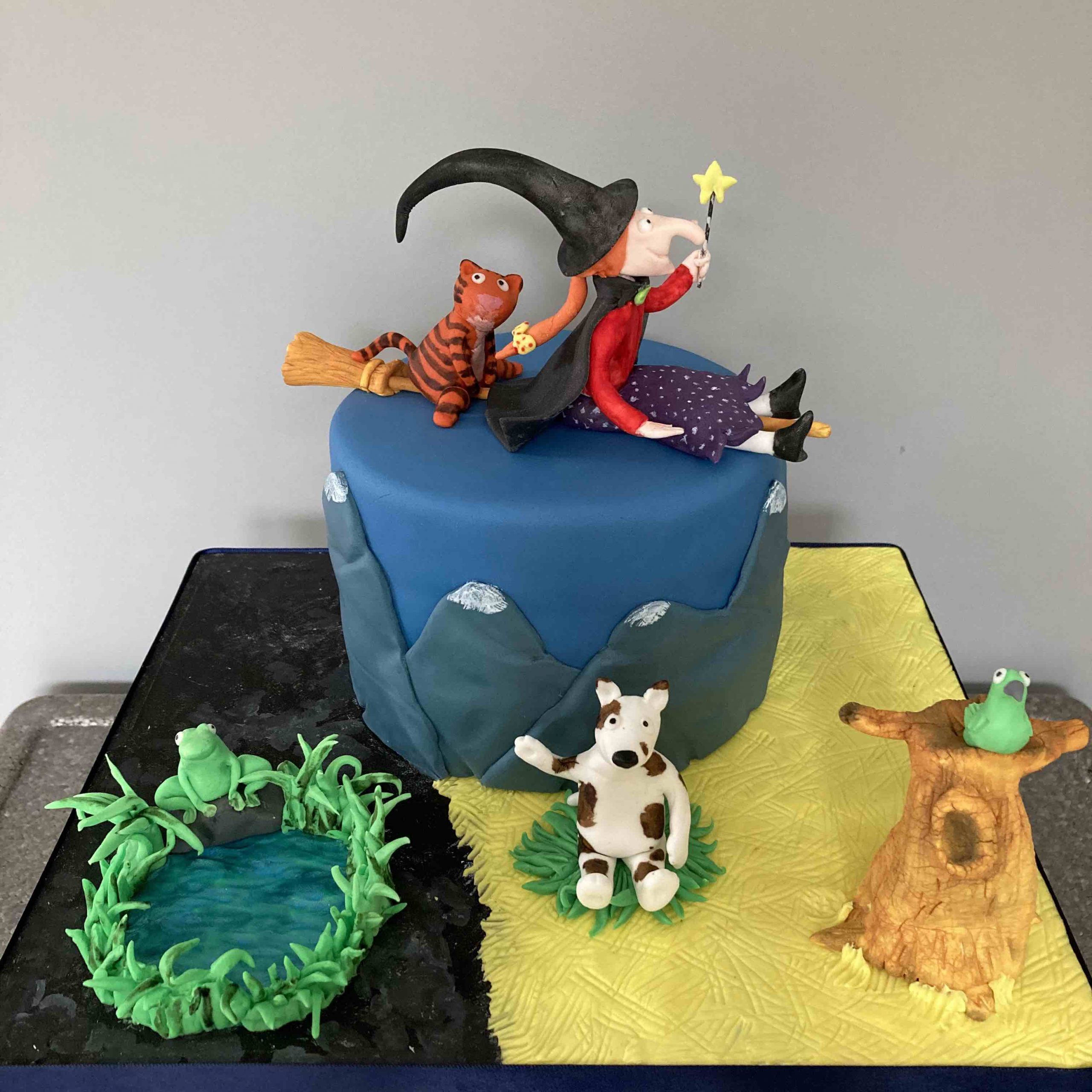 Bespoke Cakes | Tiny Beast Bakes